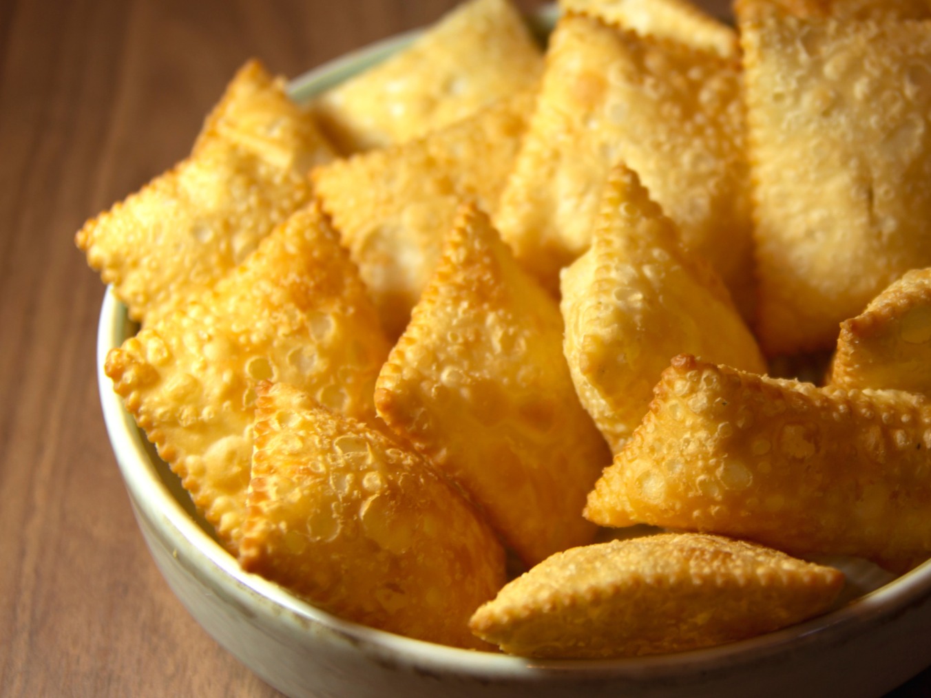 Chega de pastel encharcado, aprende a fazer o pastel perfeito na Air Fryer